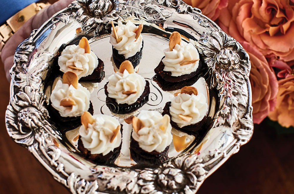 Figs Stuffed with Goat Cheese and Almonds