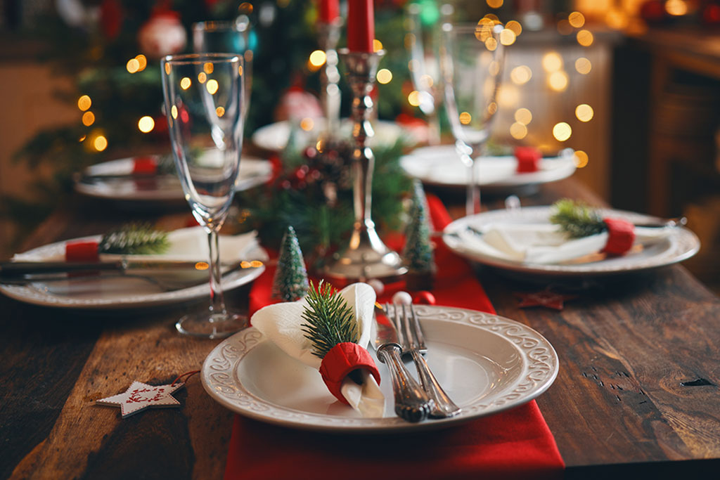Festive Tablescapes Made Easy